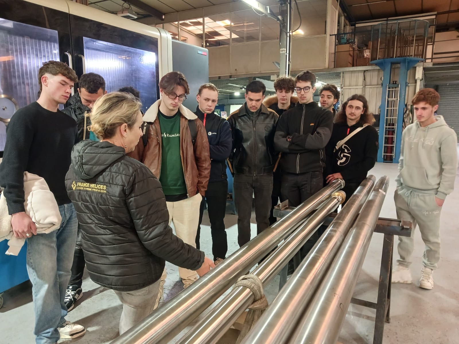 Immersion nautisme : les apprenants en visite chez France Hélices